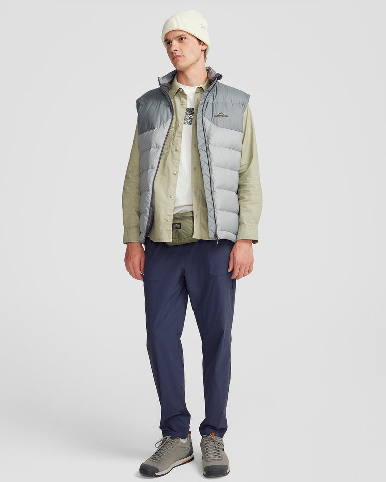Men's Epiq Down Vest - Moon/Light Moon – Kathmandu NZ