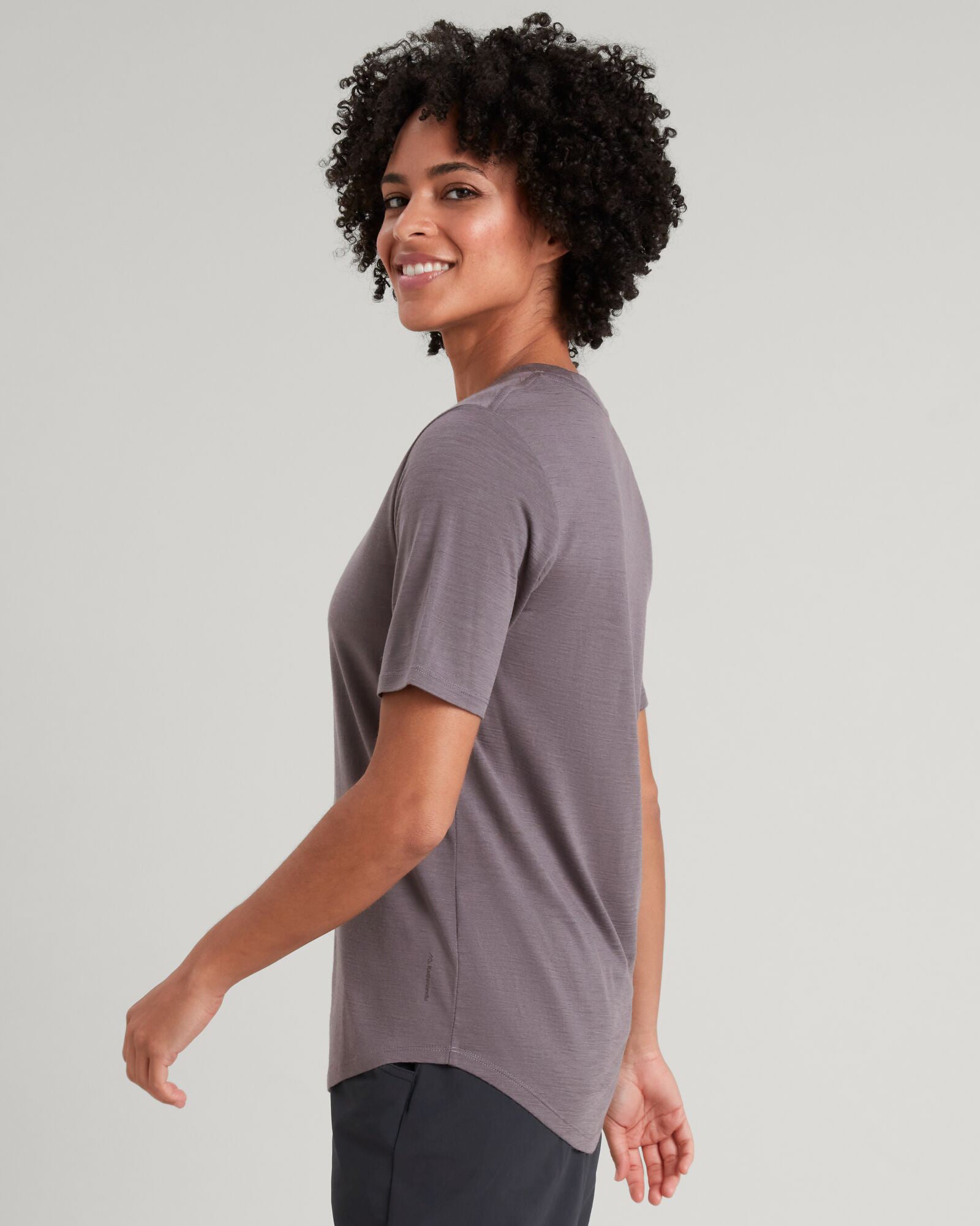 Women's 100% Merino Short Sleeve Crew Top - Light Quartz – Kathmandu NZ