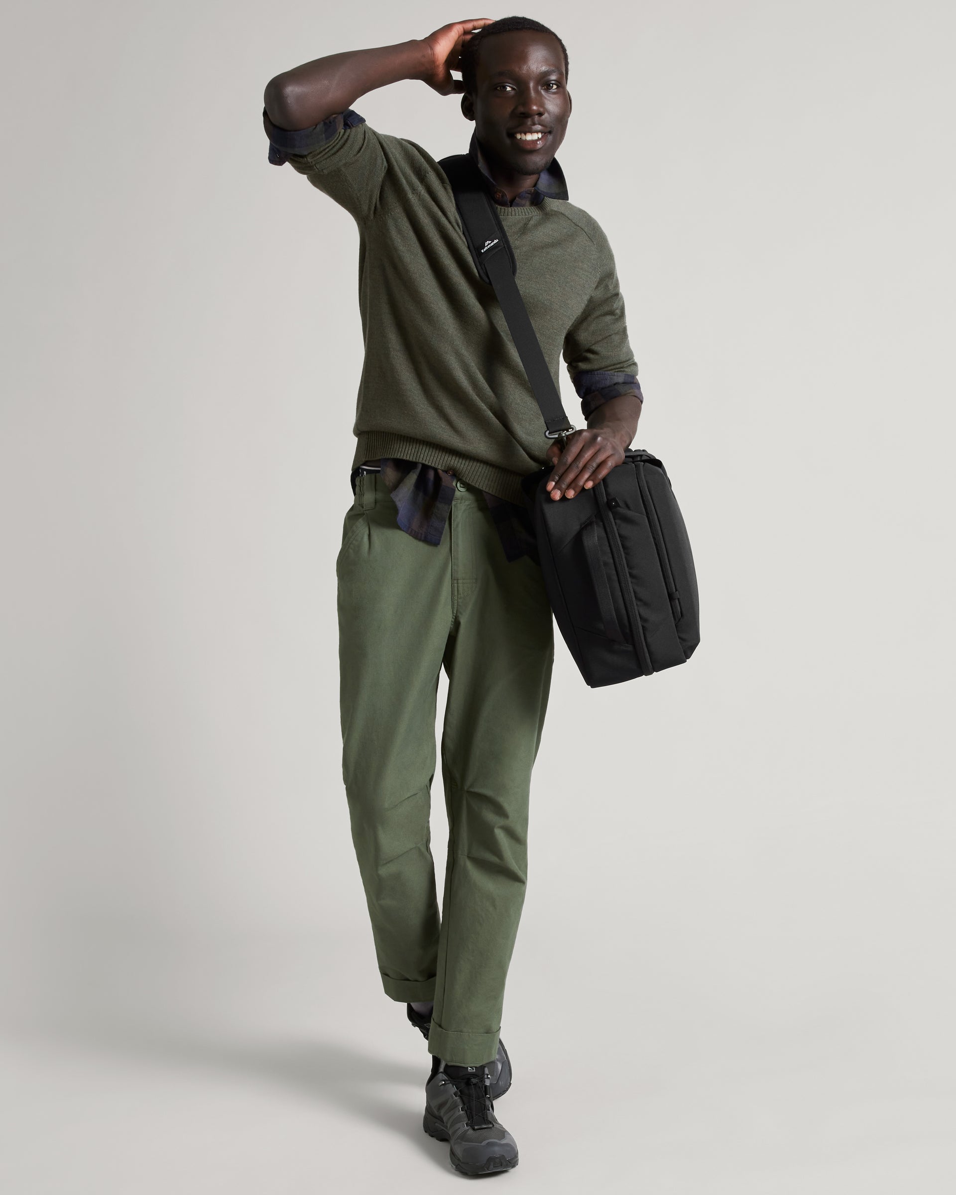 Split Level Bag - 30L - Black/Black – Kathmandu NZ