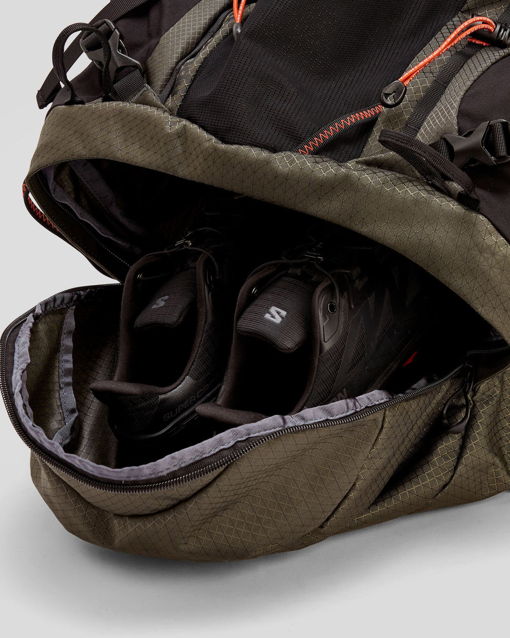 Valorous Pack - 58L - Dark Moss – Kathmandu NZ