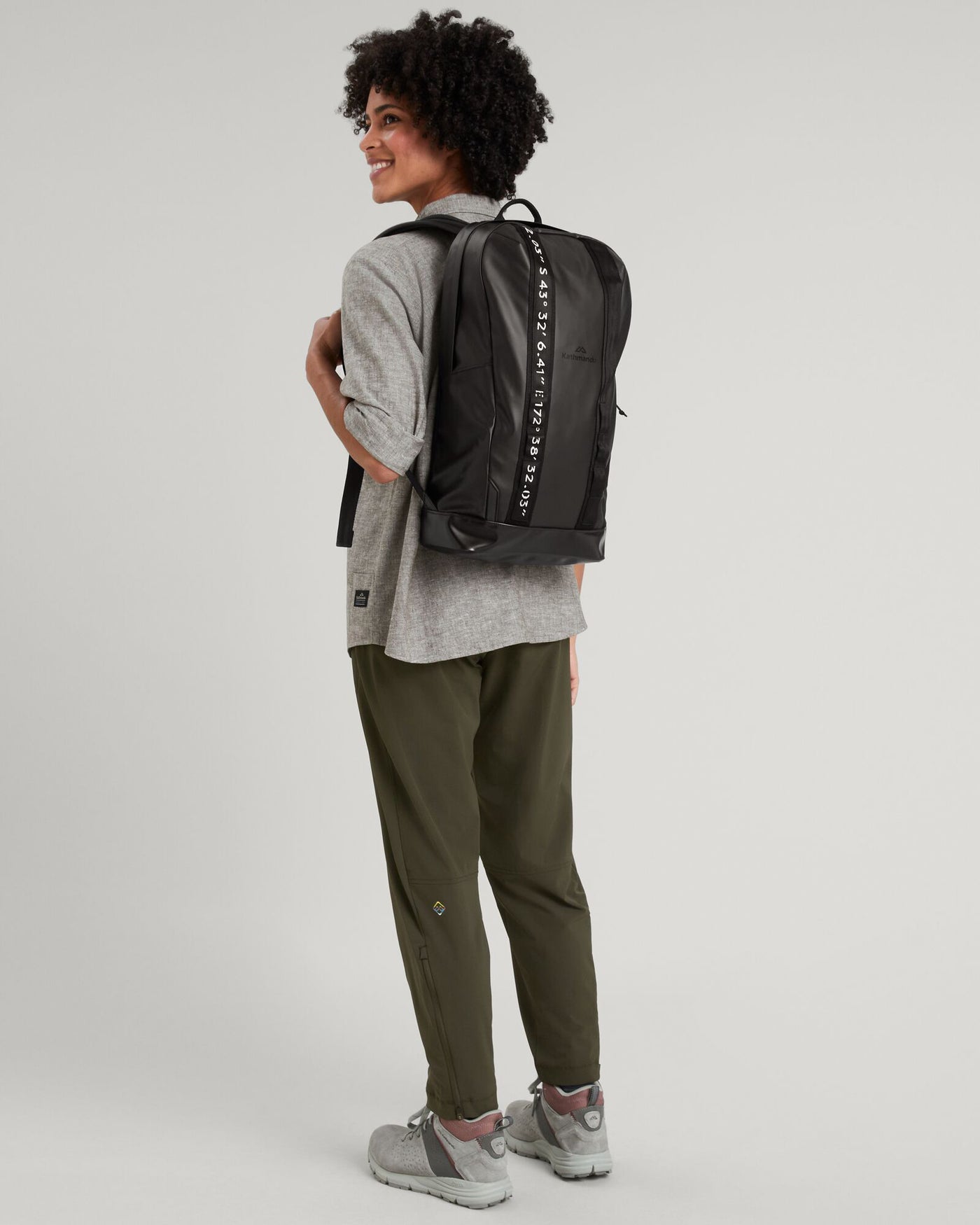 Amphi Backpack - 16L - Black Stingray – Kathmandu NZ