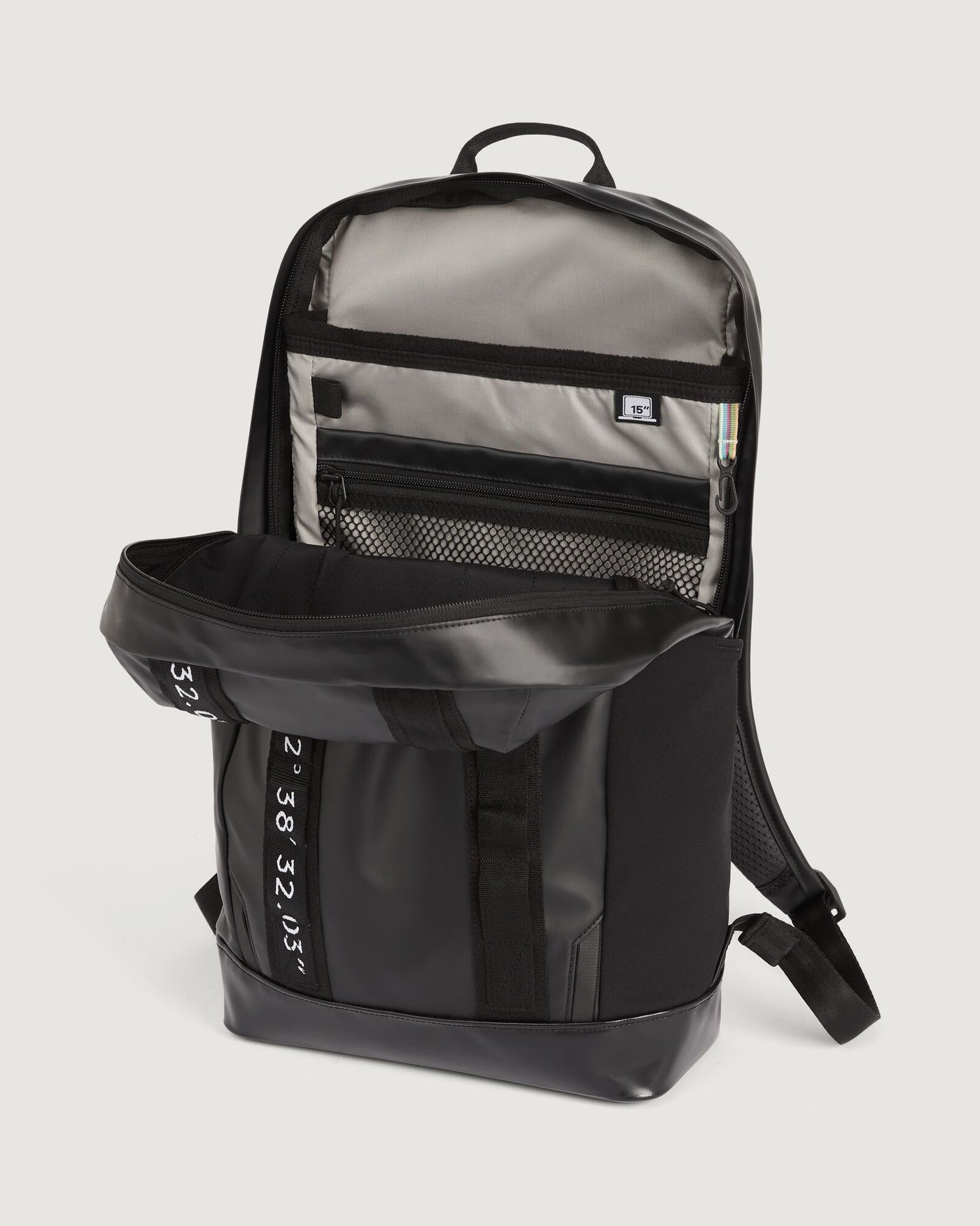 Amphi Backpack - 16L - Black Stingray – Kathmandu NZ