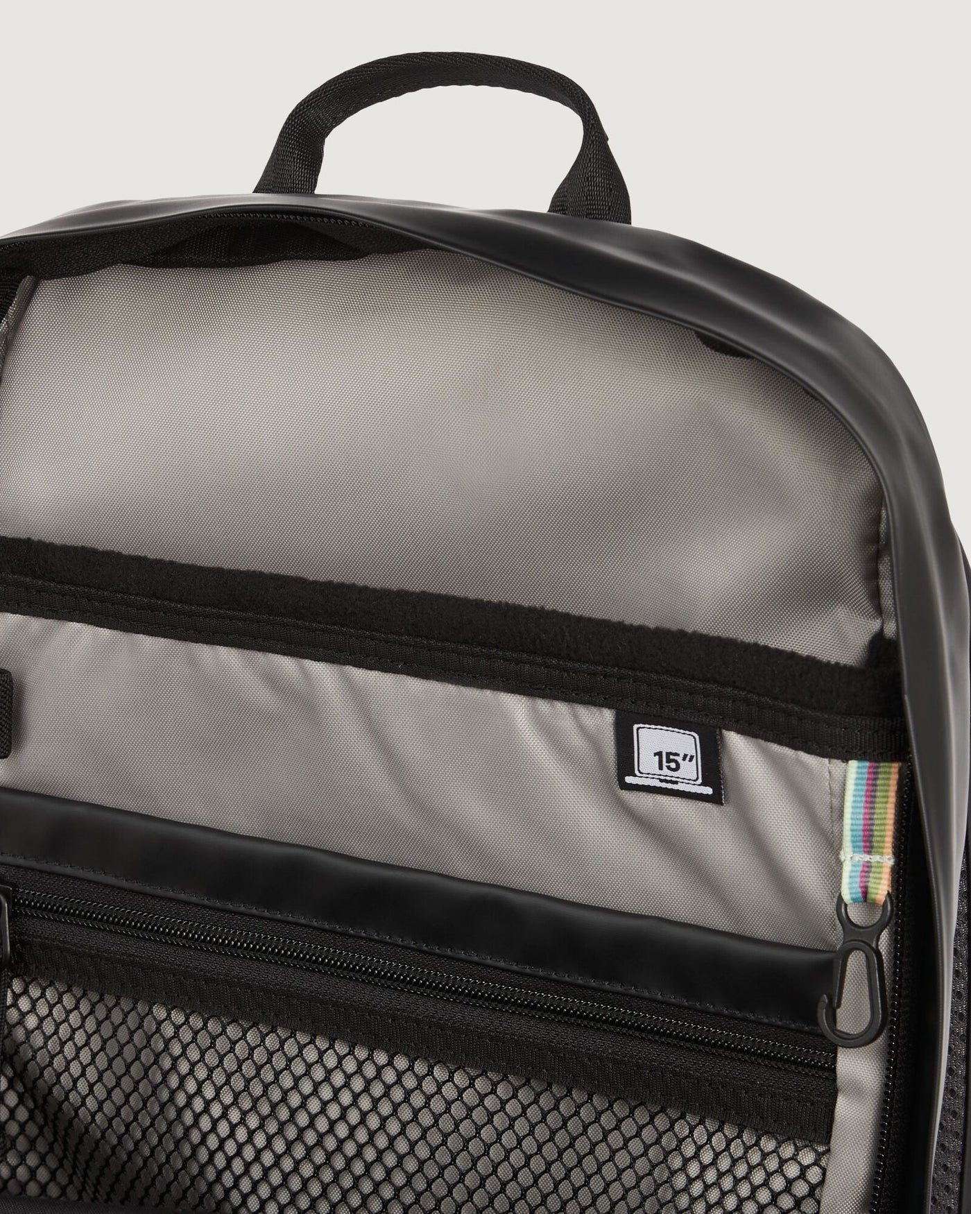 Amphi Backpack - 16L - Black Stingray – Kathmandu NZ