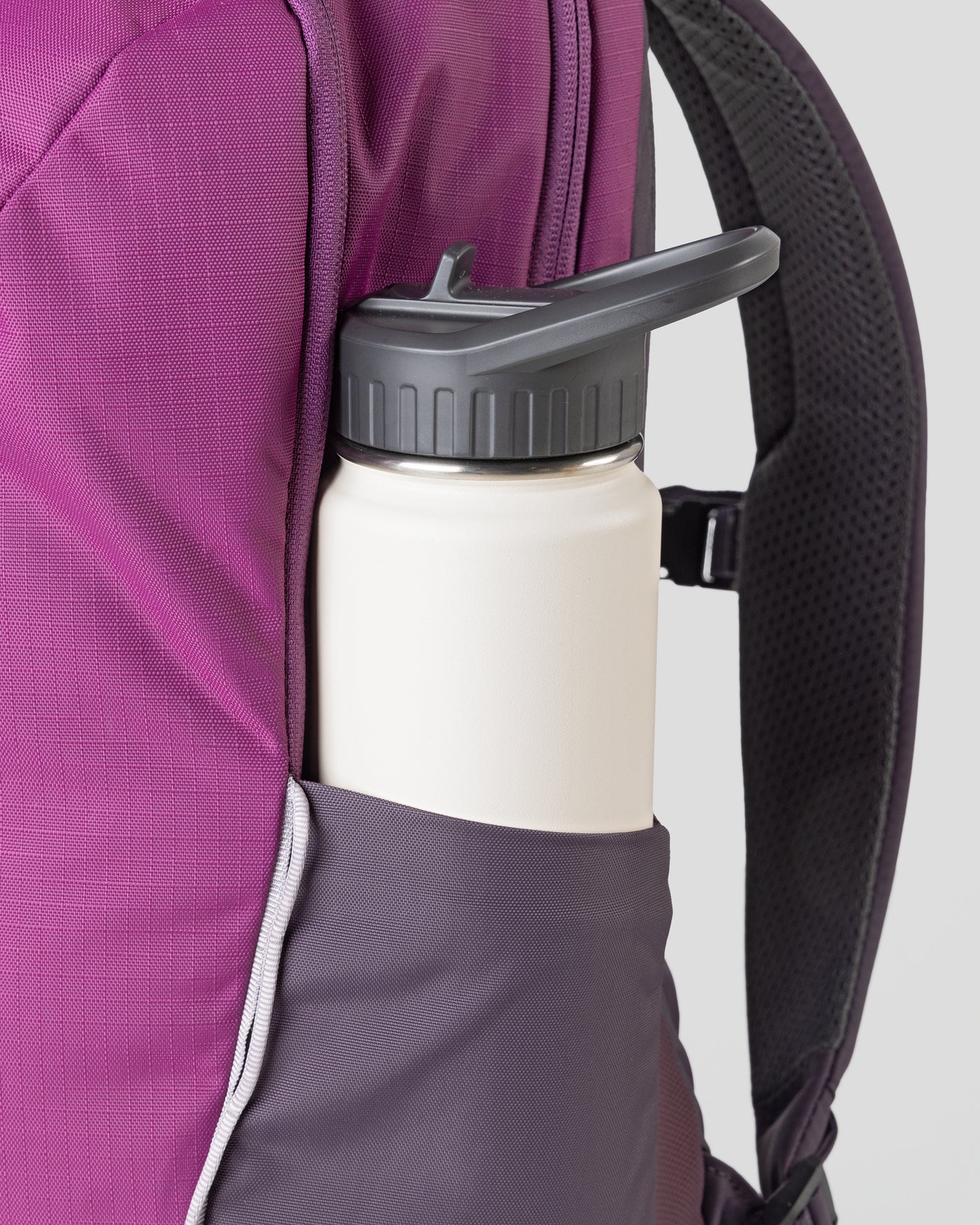 Axon Everyday Backpack - Berry/Orbit – Kathmandu NZ