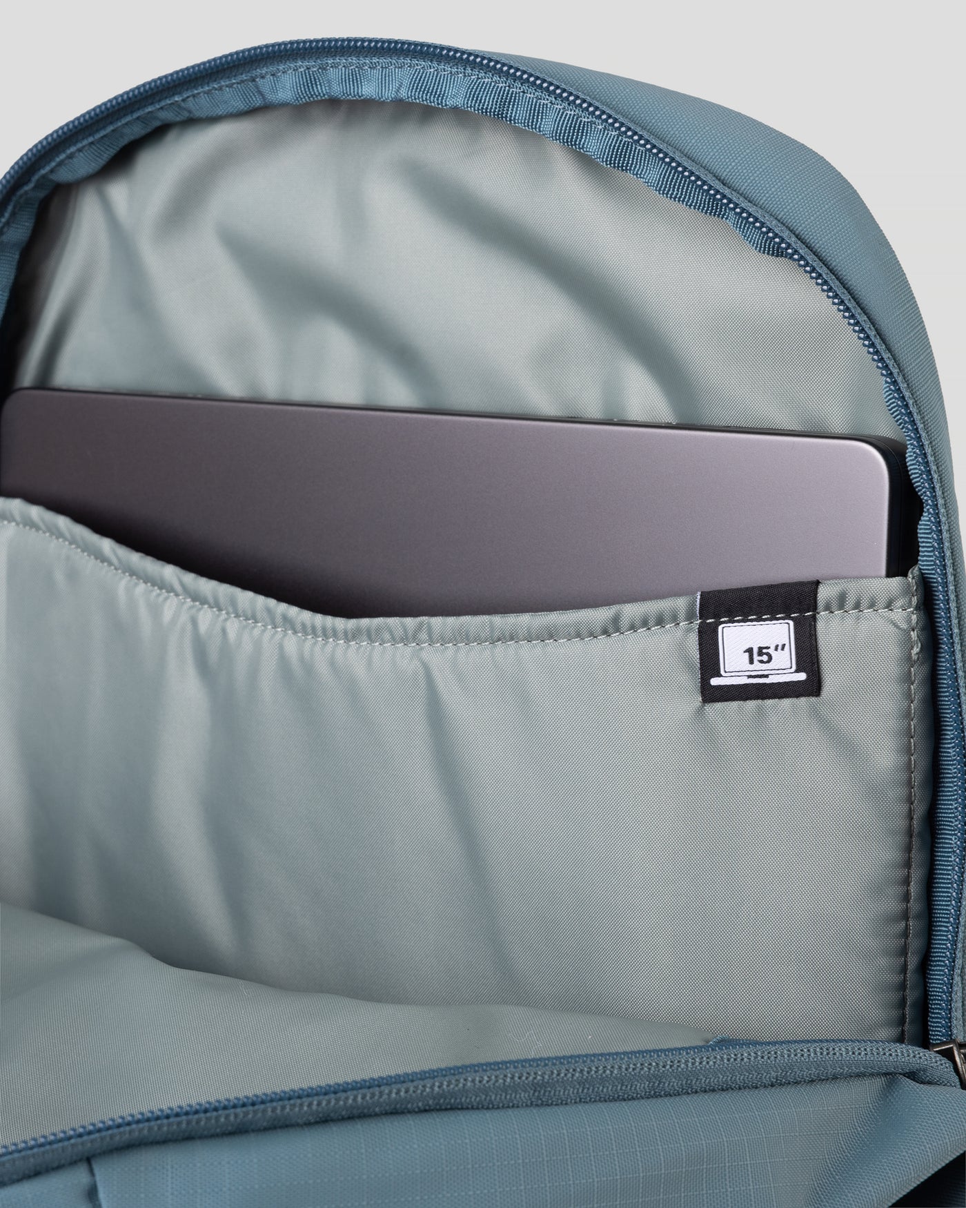Axon Everyday Backpack - 20L - Washed Blue/Pure Navy – Kathmandu NZ