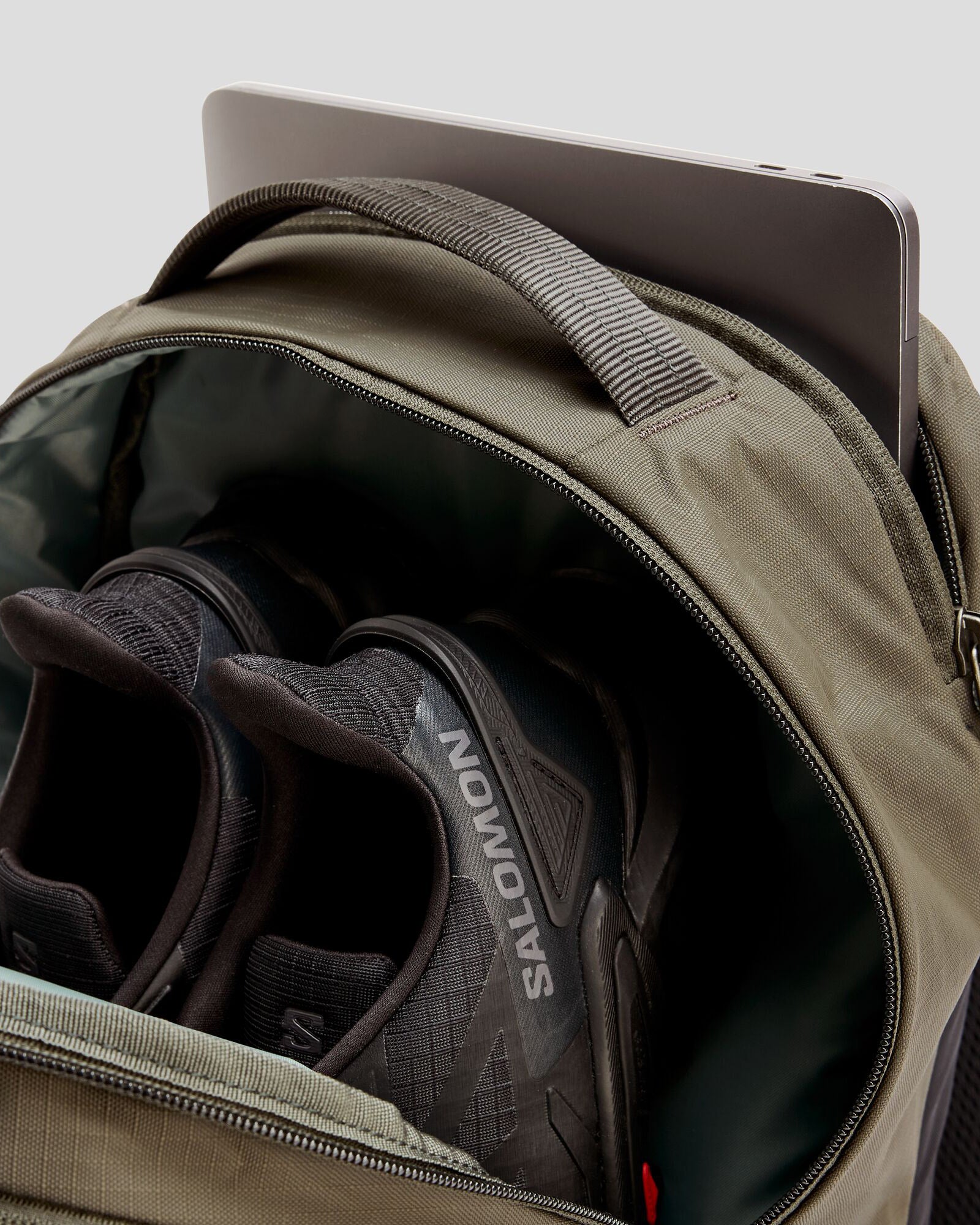 Axon Everyday Backpack - 25L - Dark Moss – Kathmandu NZ