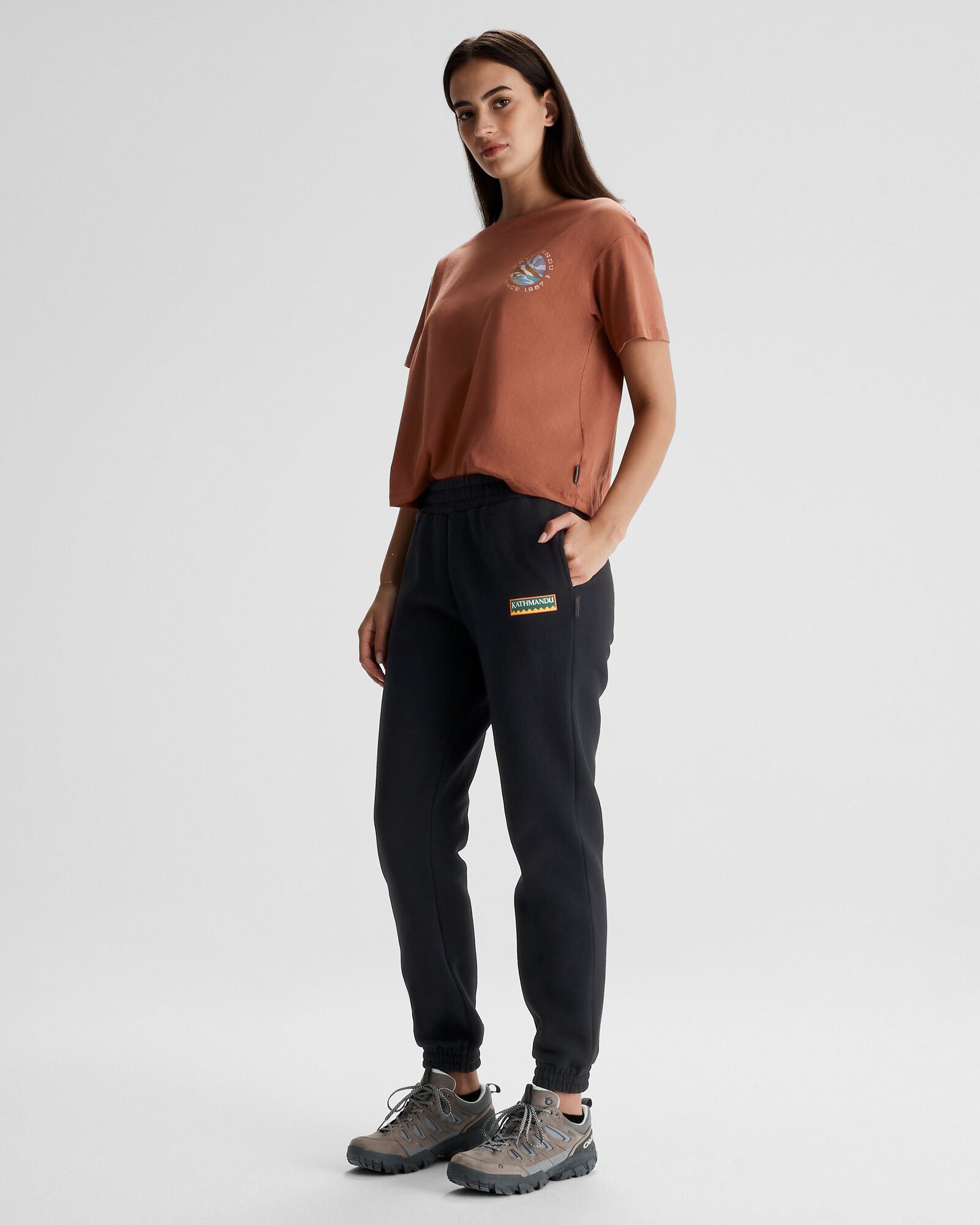 Women's Logo Slouchy BB Joggers - Black – Kathmandu NZ
