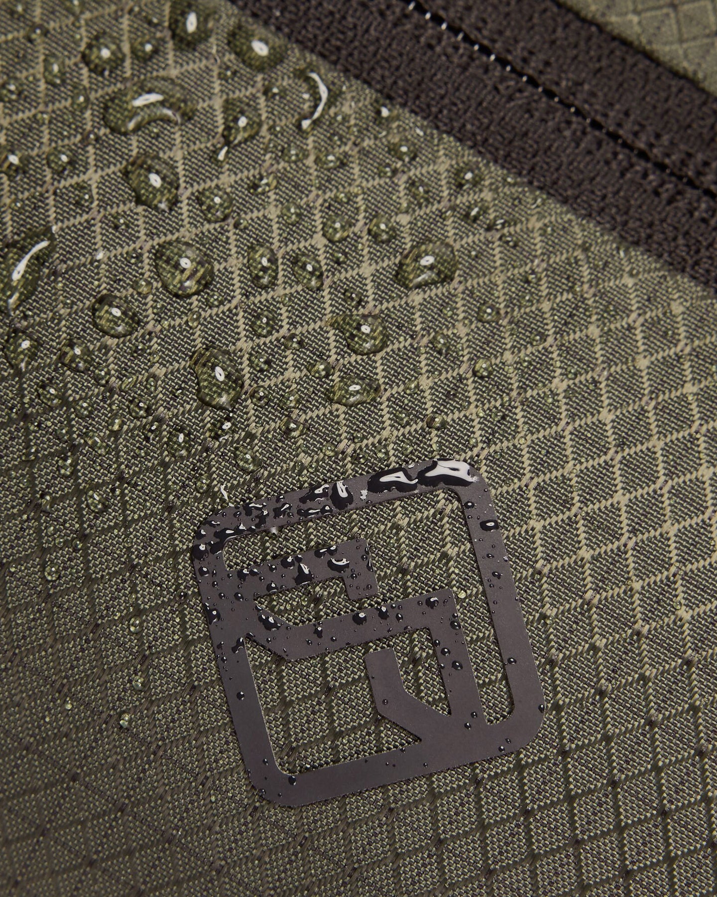 Valorous Crossbody Bag - Dark Moss – Kathmandu NZ